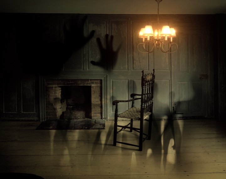 What Makes A Haunted Room Exciting? - Hungarian Games